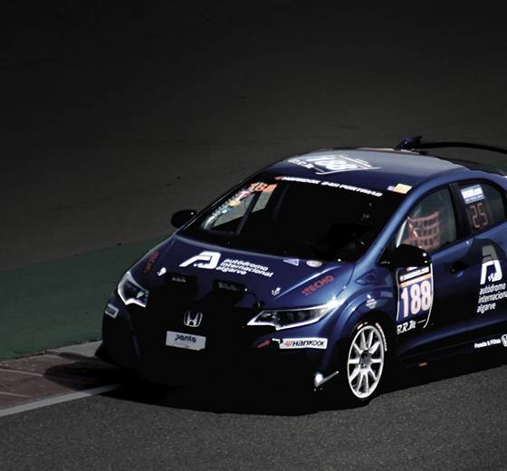 featured-typeR-Racing-560x520 — AIA — Autódromo Internacional Algarve